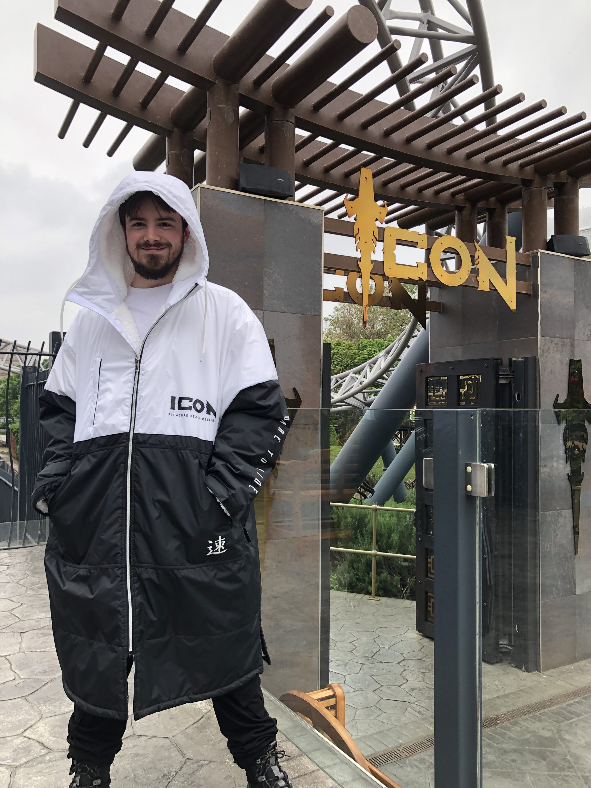 Icon Dry Coat – Blackpool Pleasure Beach Retail Shop